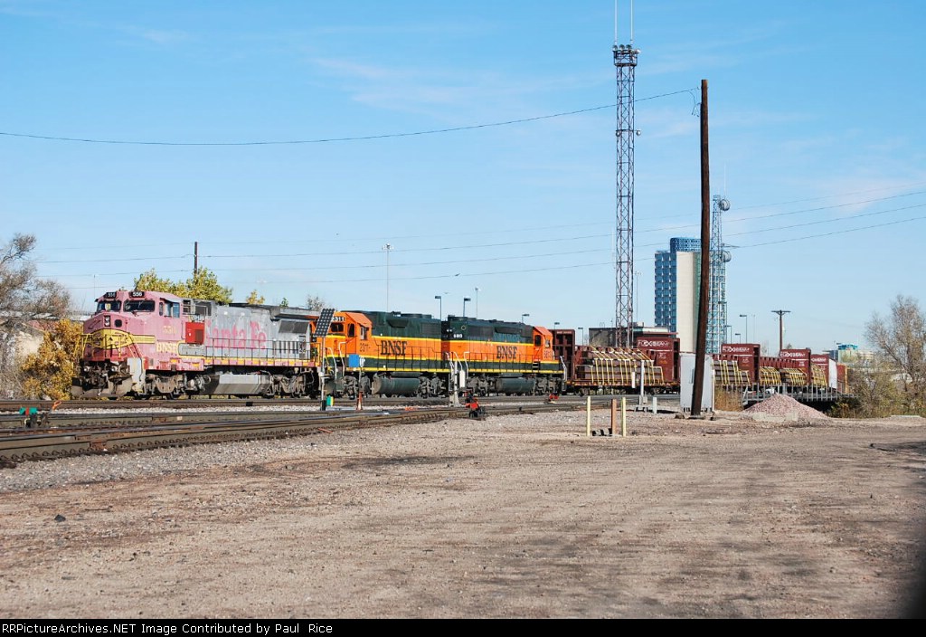 BNSF 556 Is Point On A South Bound Freight